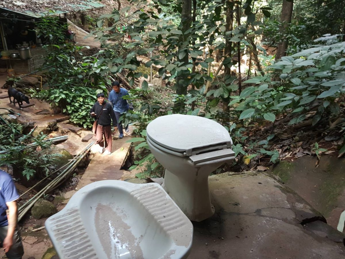 Upstream Temple Toilet to be Demolished - Chiang Mai Citylife CityNews