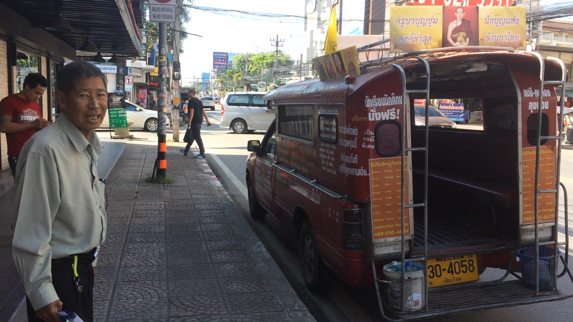 Songtaew Driver has spent a decade providing free services - Chiang Mai ...