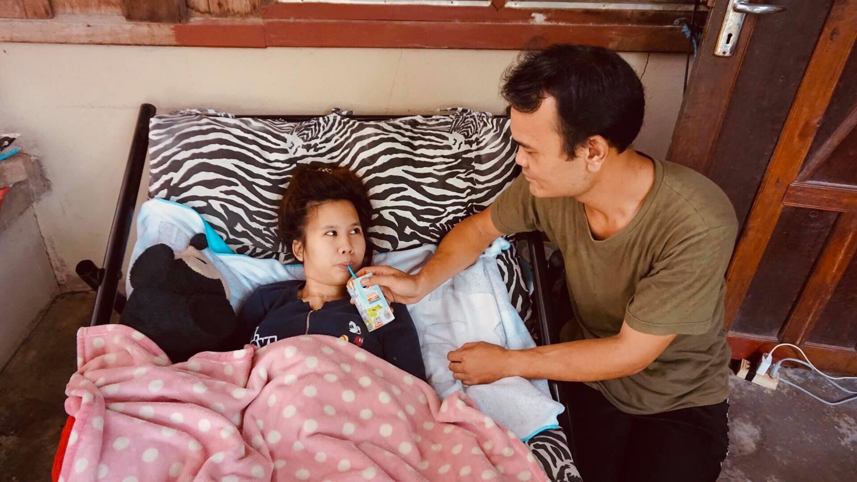 Love story pulling on all the heartstrings, goes viral - Chiang Mai ...