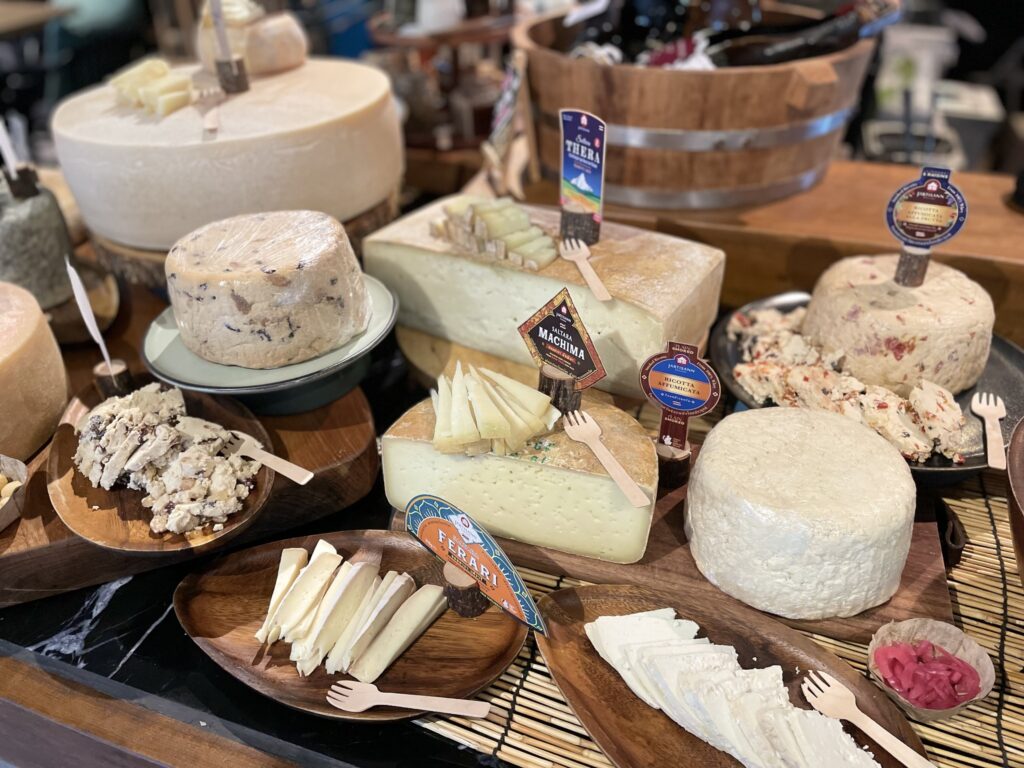 𝐓𝐡𝐞 𝐆𝐫𝐞𝐚𝐭 𝐓𝐡𝐚𝐢 𝐂𝐡𝐞𝐞𝐬𝐞 𝐓𝐨𝐮𝐫 𝟐𝟎𝟐𝟒